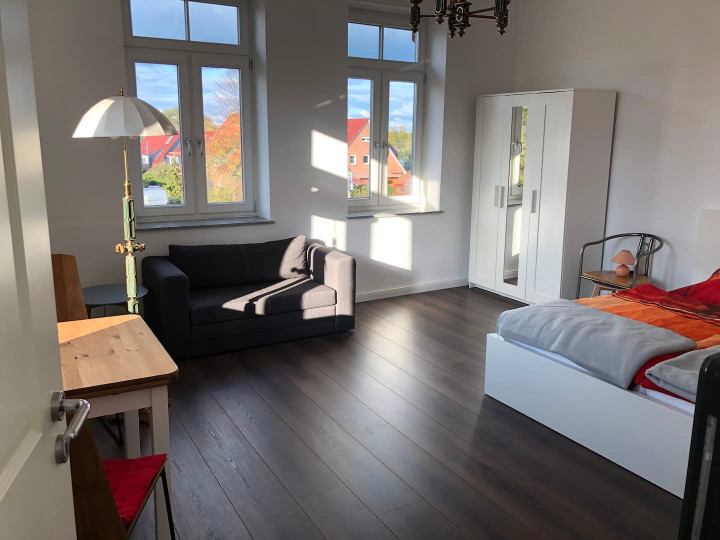 Schöne Komfortable Wohnung In Historischem Haus - Isernhagen