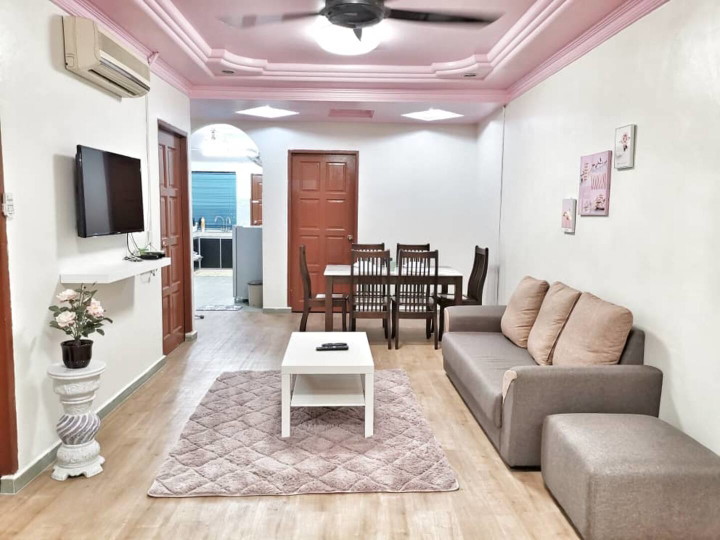 Zaref Homestay Pasir Gudang @ Rose Garden - Pasir Ris