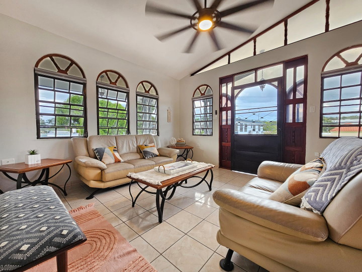 Casa Rosa - A - 2nd Floor House - Aguada