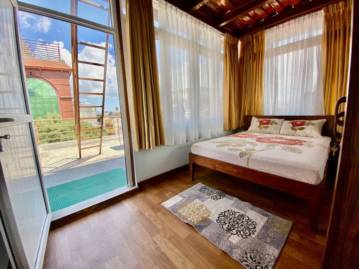 Amazing Room With Patio & Awesome Views In Thamel - Katmandú