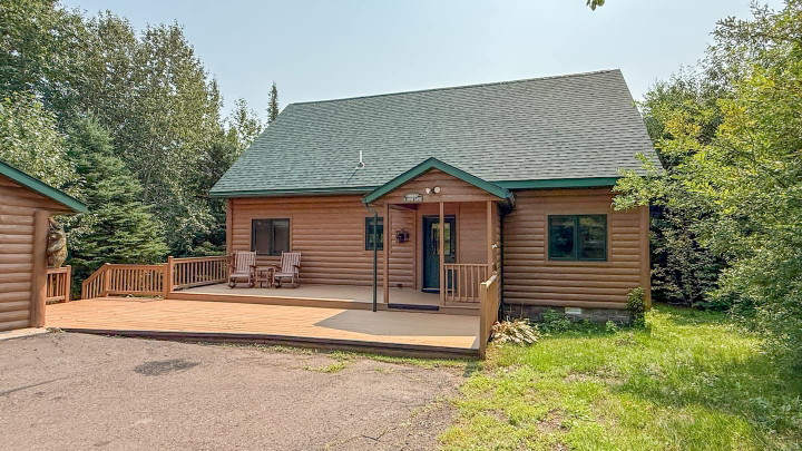 Lutsen Log Lodge 14 In Lutsen, Minnesota - Lutsen, MN