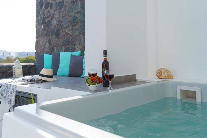 Villa Perla, Luxury Villa With Private Jacuzzi - Santorini
