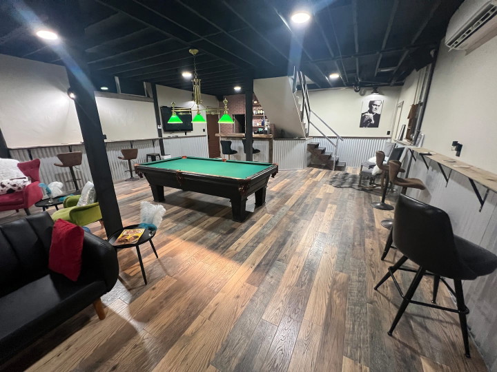 High Bar - Redmond, OR