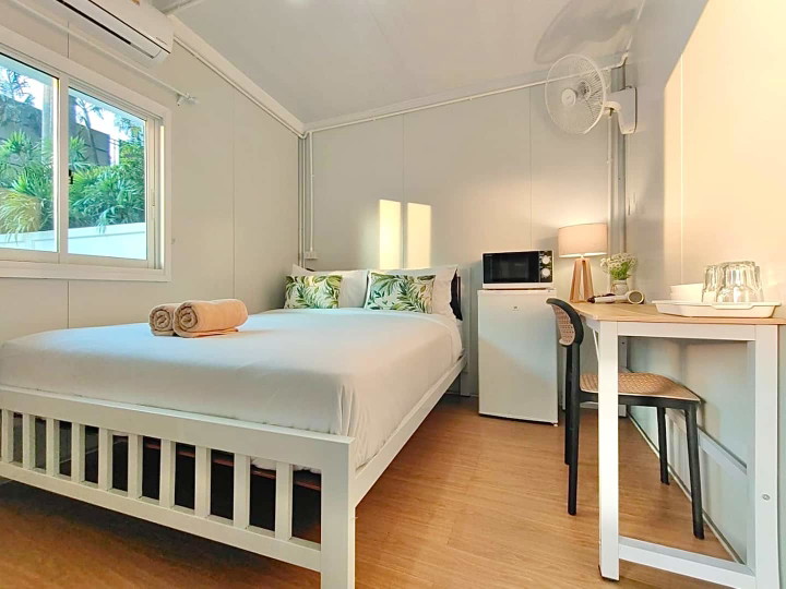 D1 | Comfy Queen Bed For 2 Pax - Bangkok