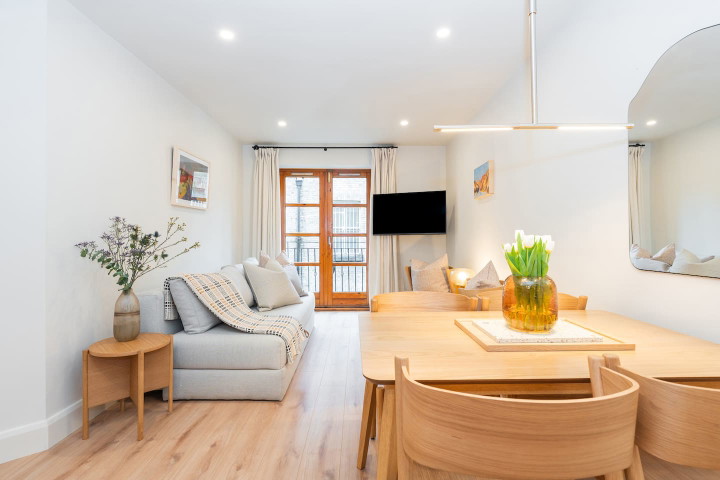Central 2-bedroom Apartment - Walk To Attractions! - Dublin, Ireland