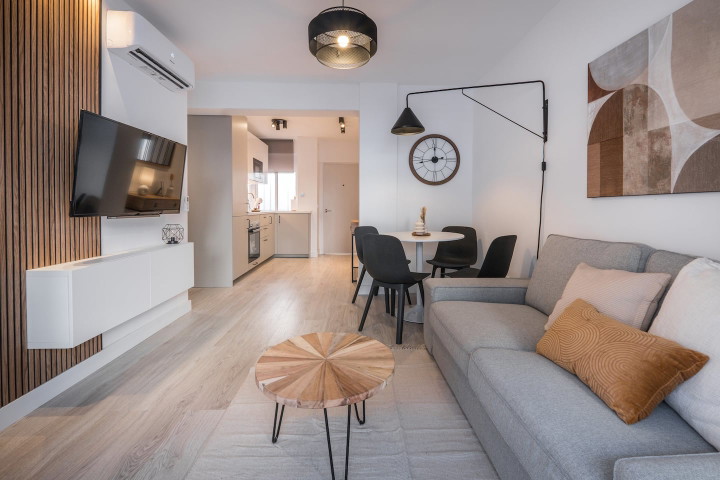 Walk To The Beach From Central 2 Bedroom Apartment - Torre del Mar