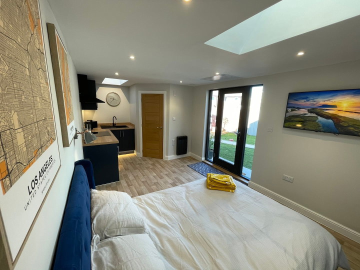 Beautiful Tiny House: Whitsun Lodge - Bristol