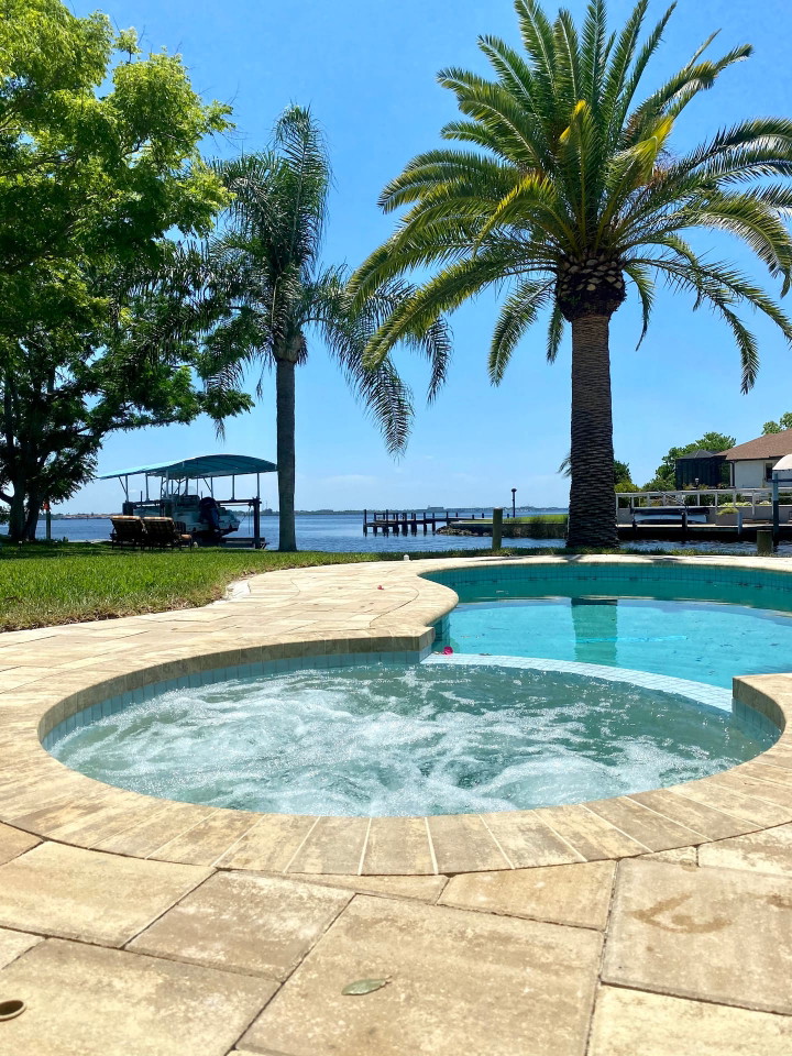 Waterfront Suite With Pool & Spa - Punta Gorda, FL