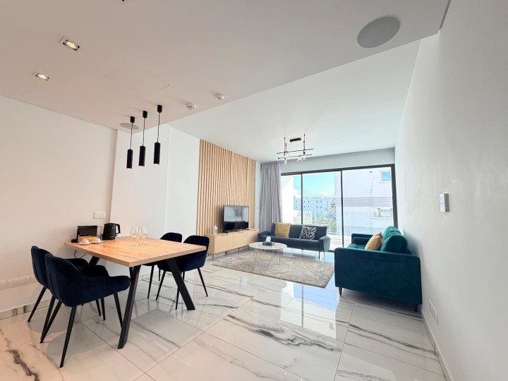 Sun Kissed Escape: Luxury Home In Paphos Cyprus - Kato Paphos