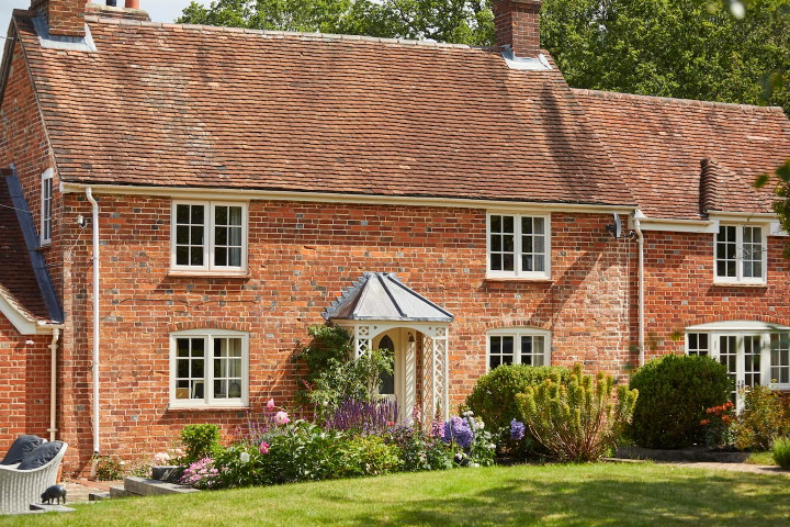 Picture-perfect Country Cottage With Garden - Newbury