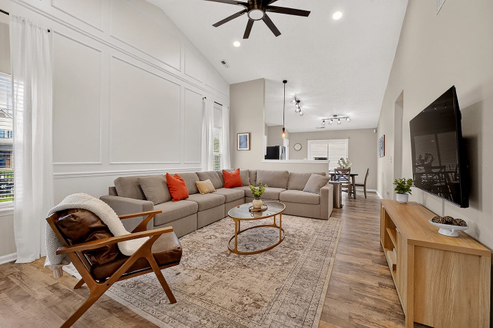 4br Greenwood In | Extended & Monthly Stays - Greenwood, IN