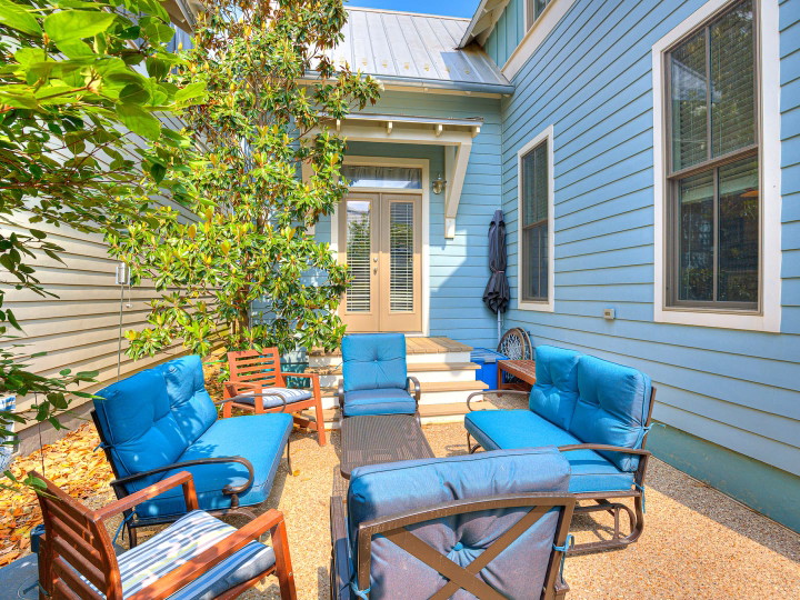 Charming Twinkle Lane Cottage - Carlton Landing