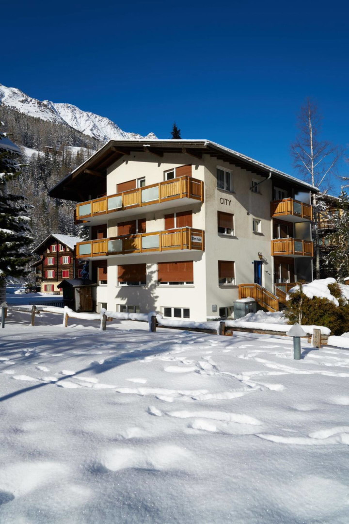 Haus City Studio Apt #5 By Interhome - Saas Grund