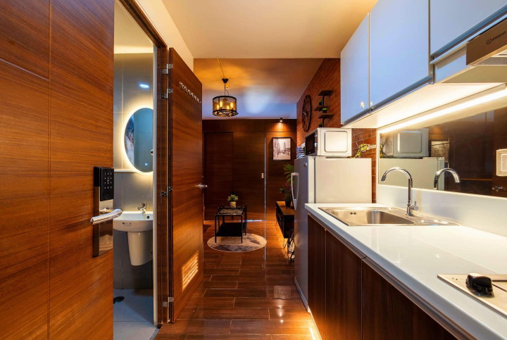 Brit Industrial 1 Bedroom Suite In Air Makati. - Manila
