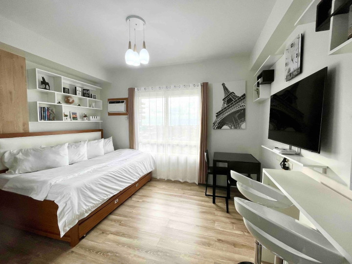 Dees Place At Mesavirre | 500mbps | ~Lacson St. - Bacolod