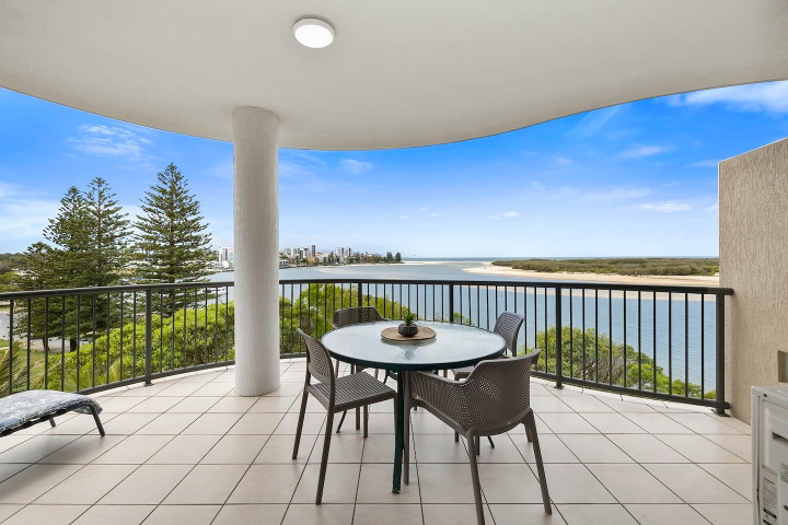 3 Bedroom Waterfront Apartment At Golden Beach - Caloundra