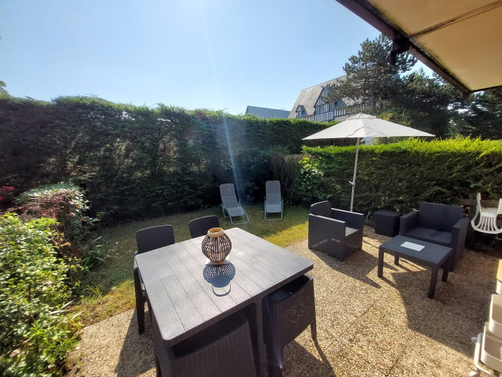 Rez De Jardin - 350 M De La Mer - Cabourg