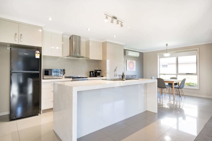 Cute & Cosy 2 Bedroom Unit With Parking & Wifi - Tasmania