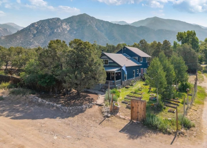 Azure Oasis - 1bd Apartment In Downtown Crestone - Crestone, CO