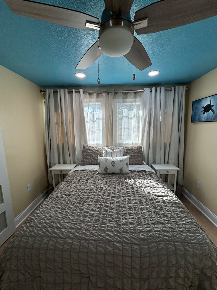 Sun & Sandals Retreat - Satellite Beach, FL