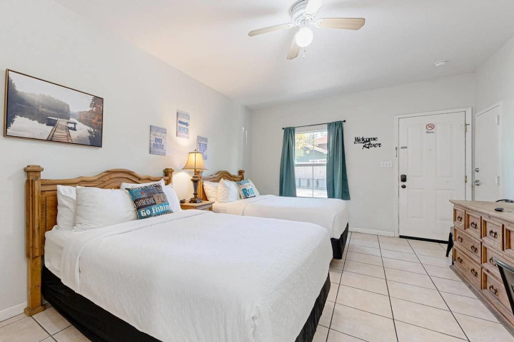 Wasserlodge #104 | Sleeps 4 | Comal Riverfront - New Braunfels, TX