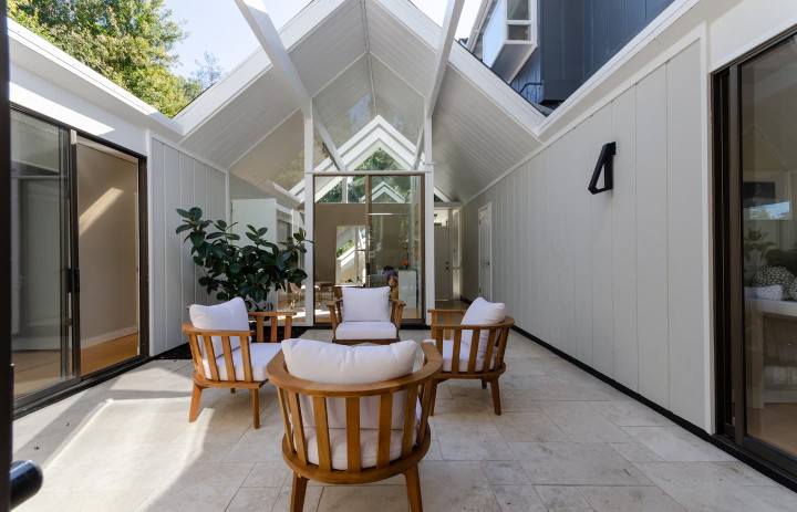 Atrium Eichler In Heart Of Palo Alto - 5br/3ba - Redwood City, CA