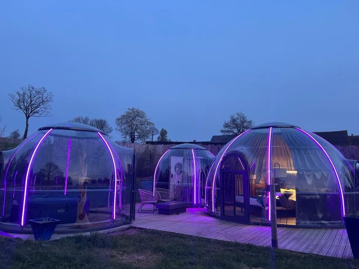 Bulle Transparente Avec Jacuzzi Privé - Ille-et-Vilaine