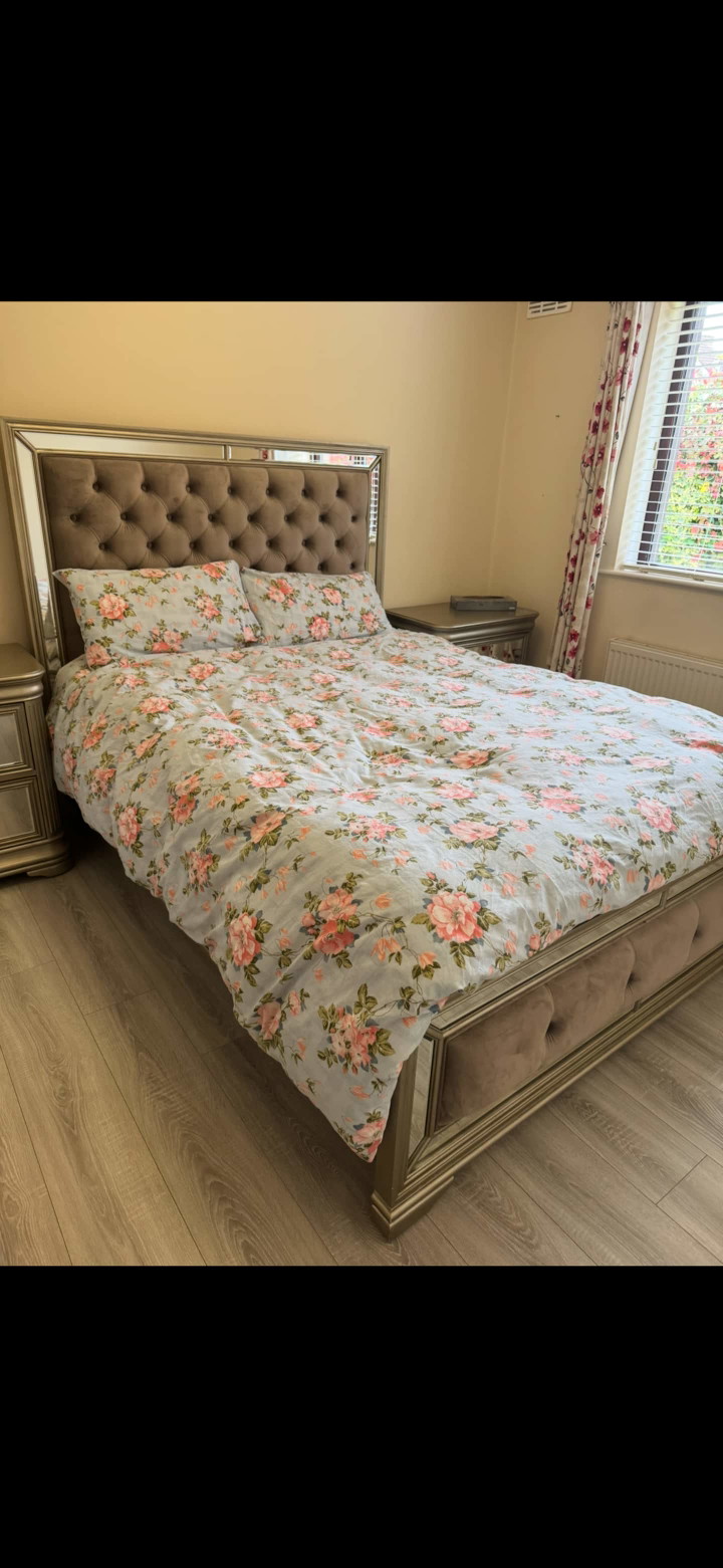 2 Bed Apt King Beds University Hospital Limerick - Limerick