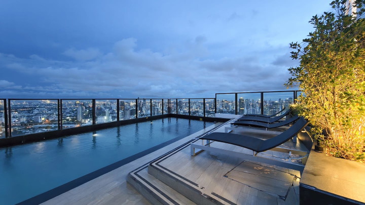 Rama9 72sqm 3 Bedrooms 2 Bathrooms With Balcony Loft/family Friendly/rooftop Pool/near Rca/near Train Night Market/near Tonglor - Bangkok
