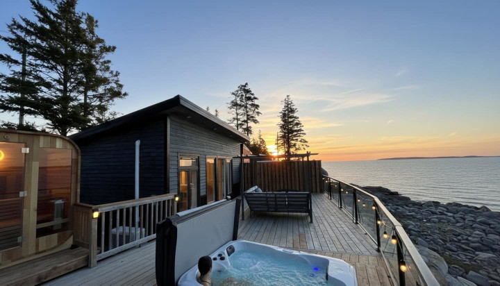 Tiny Oceanfront Retreat-hot Tub-sauna - Nova Scotia