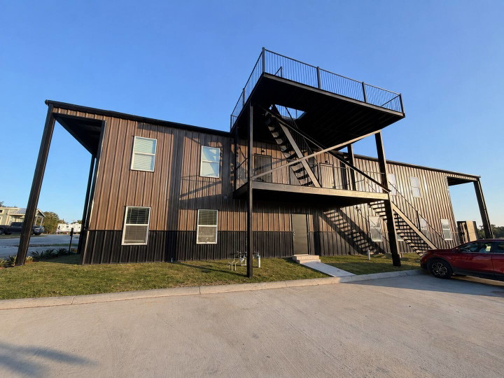 Beautiful, Luxurious 2-bedroom, 2-bath Apartment B - Elgin, TX