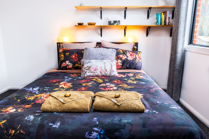 Relaxed Stay With Mountain Views - Myrtleford