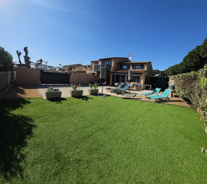 Maison De Vacances Tout Confort Piscines Mer 300m - Vias