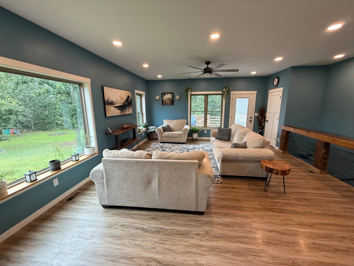 Spacious 6br Retreat On 10 Acres | Sleeps 16+ - Rolla, MO
