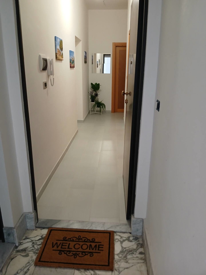 Appartamento Nuovo.
Luminoso, Cucina Completa - Eboli