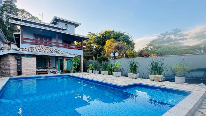 Casa Com Piscina Privativa E Churrasqueira 4 Qtos - Ubatuba