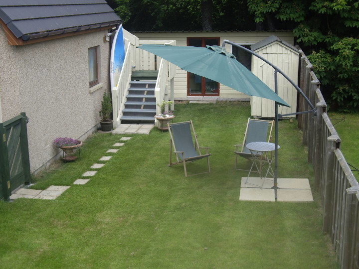 Roseview Loft: Studio & Garden - Forres