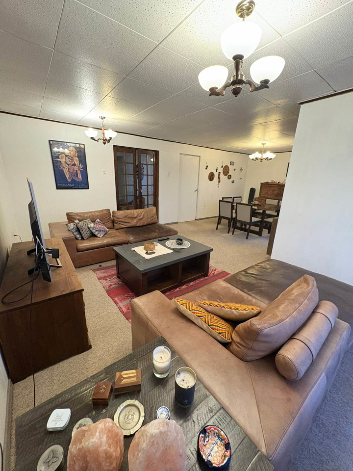 Large Family Home With Parking - Punta Arenas