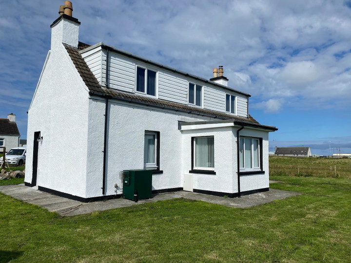 Alder Lodge. - North Uist