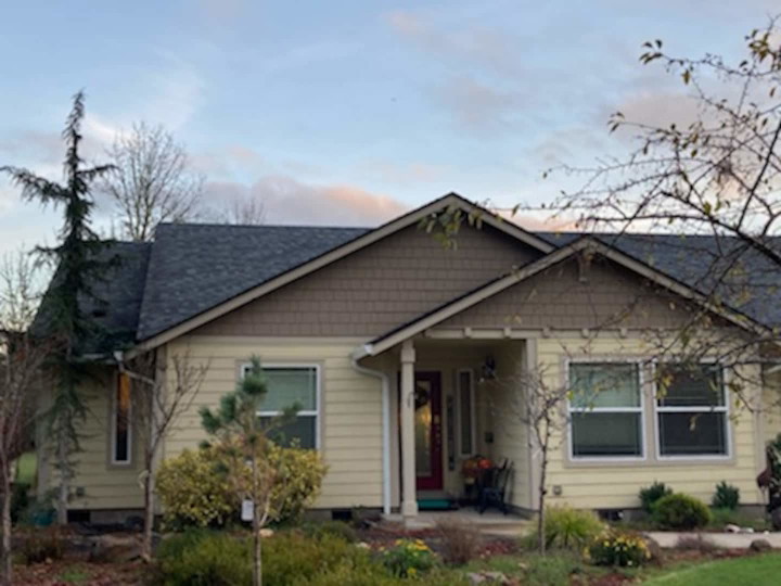 Playful Country Estate - Eugene, OR