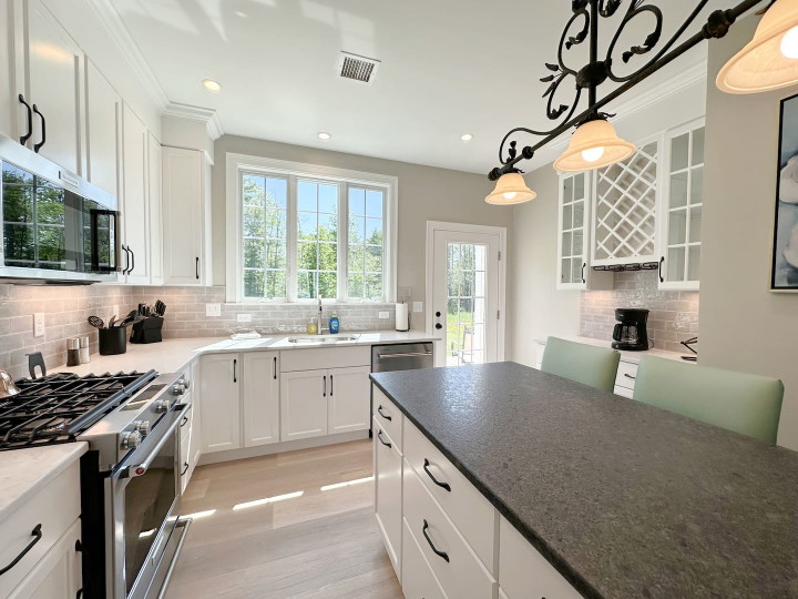 Designers Dream Home With Pool! - Kennebunk, ME