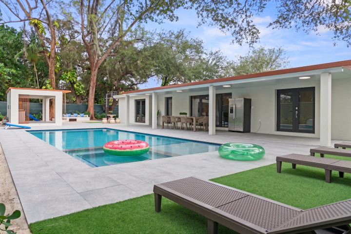 Complexe Hôtelier Familial Aire De Jeux Et Terrain De Sport Piscine_spa_barbecue - Miami, FL