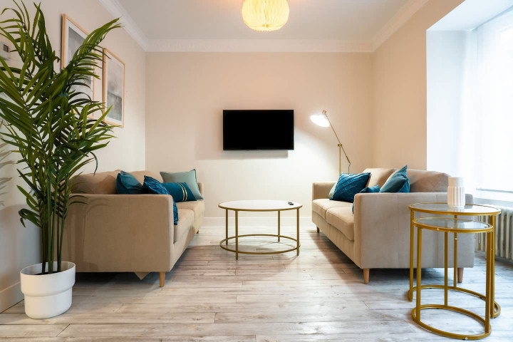 Loira Hidalgo: Spaciousness And Elegance - Saragosse