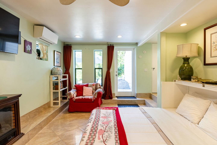 Gorgeous San Diego 1 Bed Studio With Everything! - El Cajon, CA