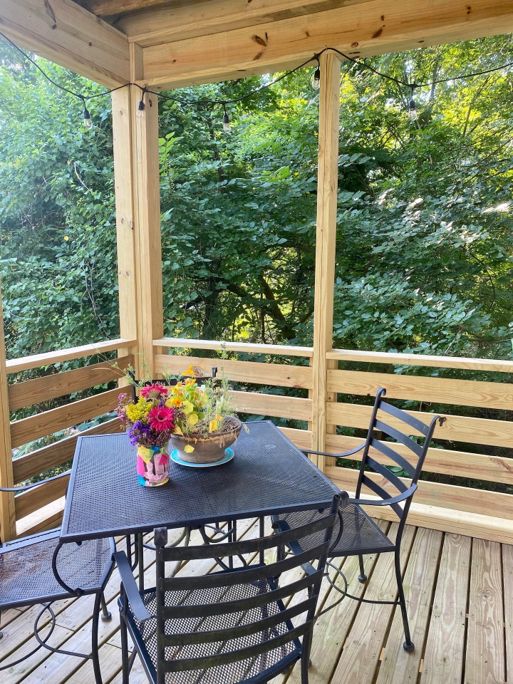 Fun, Walkable North Chatt Home Stay - Signal Mountain, TN