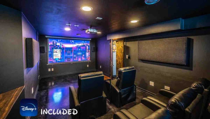 Charming Nordeast Home W/ Movie Theatre + Office! - Minneapolis