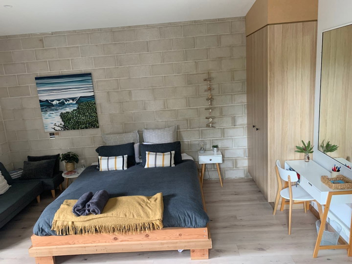 Inverloch Back Lane Bed Stay - Inverloch