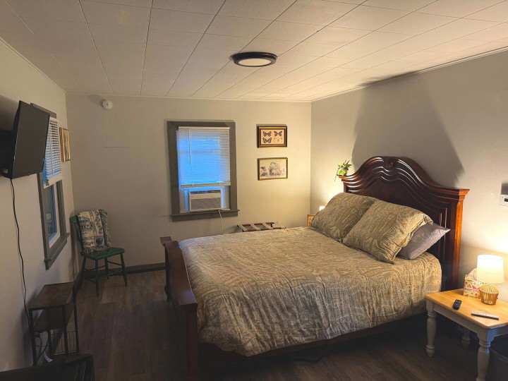 Cozy Retreat Near Downtown - Keene, NH