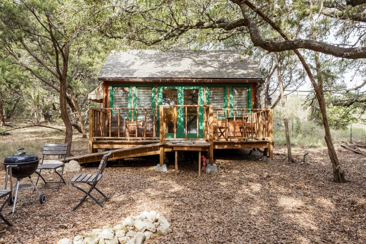 A Sweet Retreat In The Woods - Foxhollow Cabin - San Antonio, TX