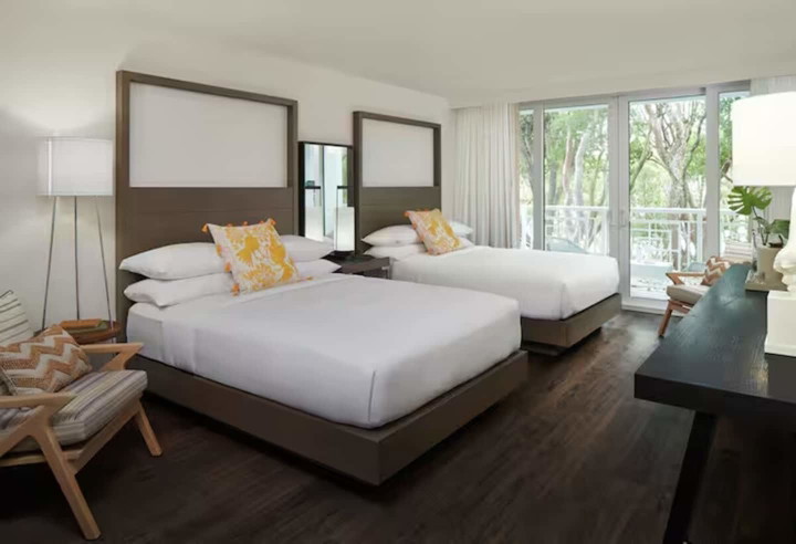 2 Spacious Resort Room Featuring 2 Queens And Lush - Key Largo, FL